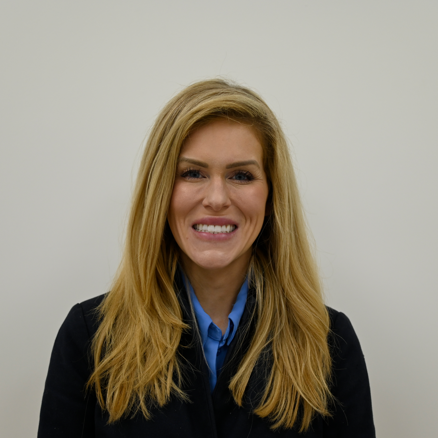 Lauren Gray - Larkin University